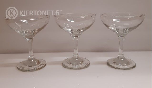 Erä astioita nro 5, Cocktail-lasit 67 kpl – Kiertonet.fi