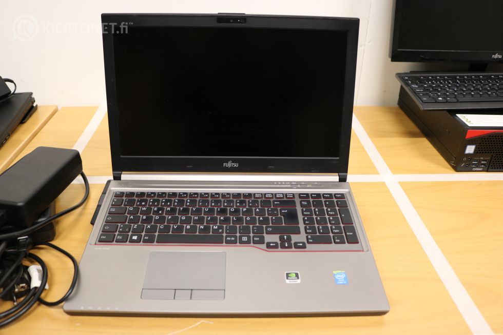 Fujitsu Celsius H730 kannettava tietokone (nro 7.) – Kiertonet.fi