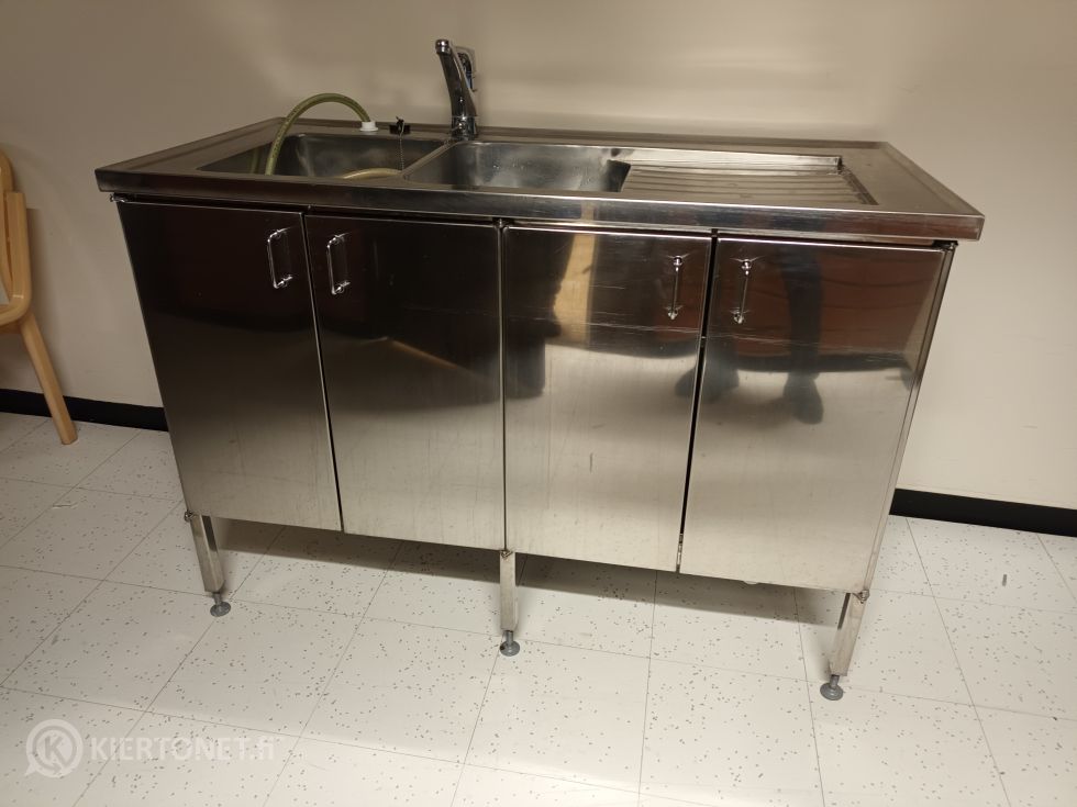 Rosteri pesupöytä 2 altaalla – Kiertonet.fi
