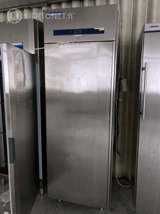 Pakastekaapppi METOS A700L-BT (2008) – Kiertonet.fi