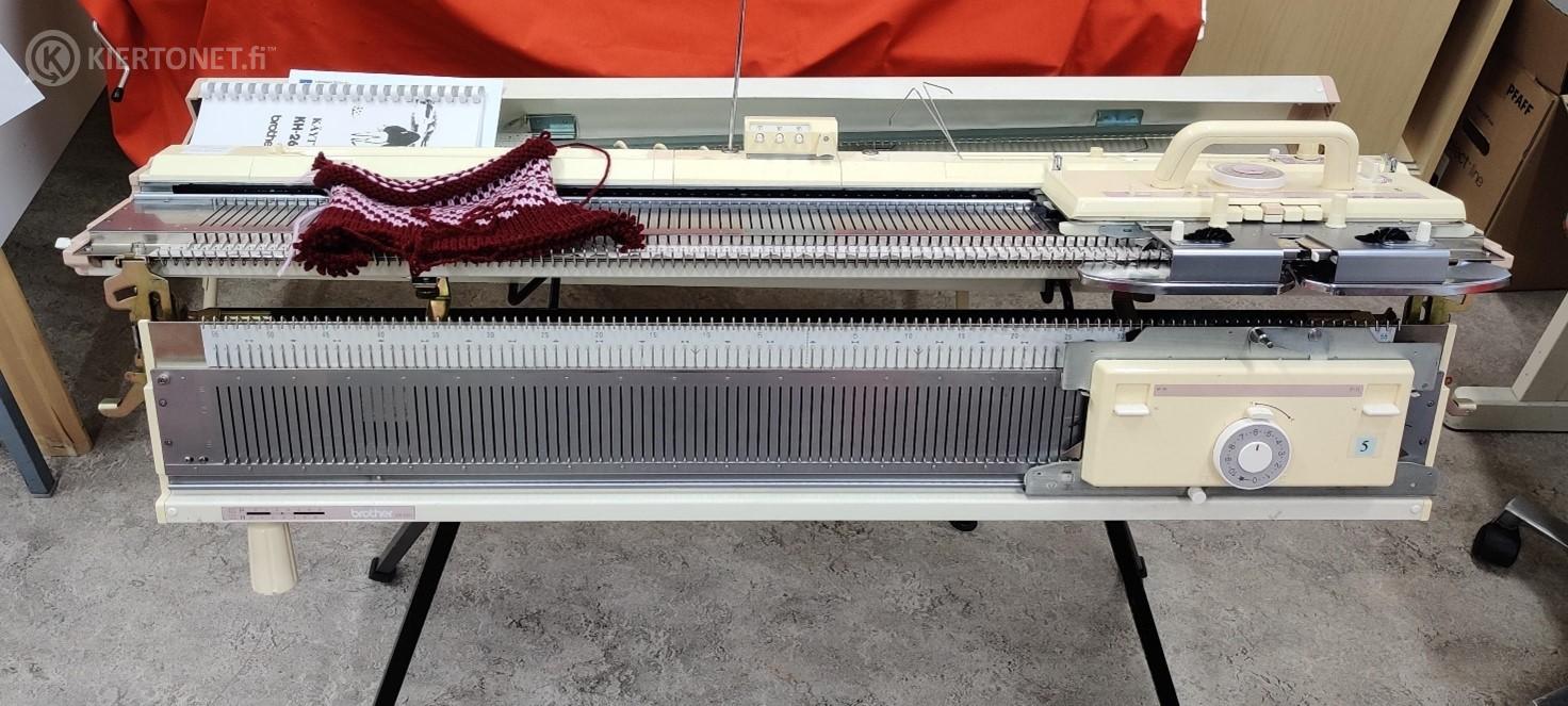 Neulekone Brother KH-260 + neulekoneen alataso Brother KR-260 (nro 2.) – Kiertonet.fi