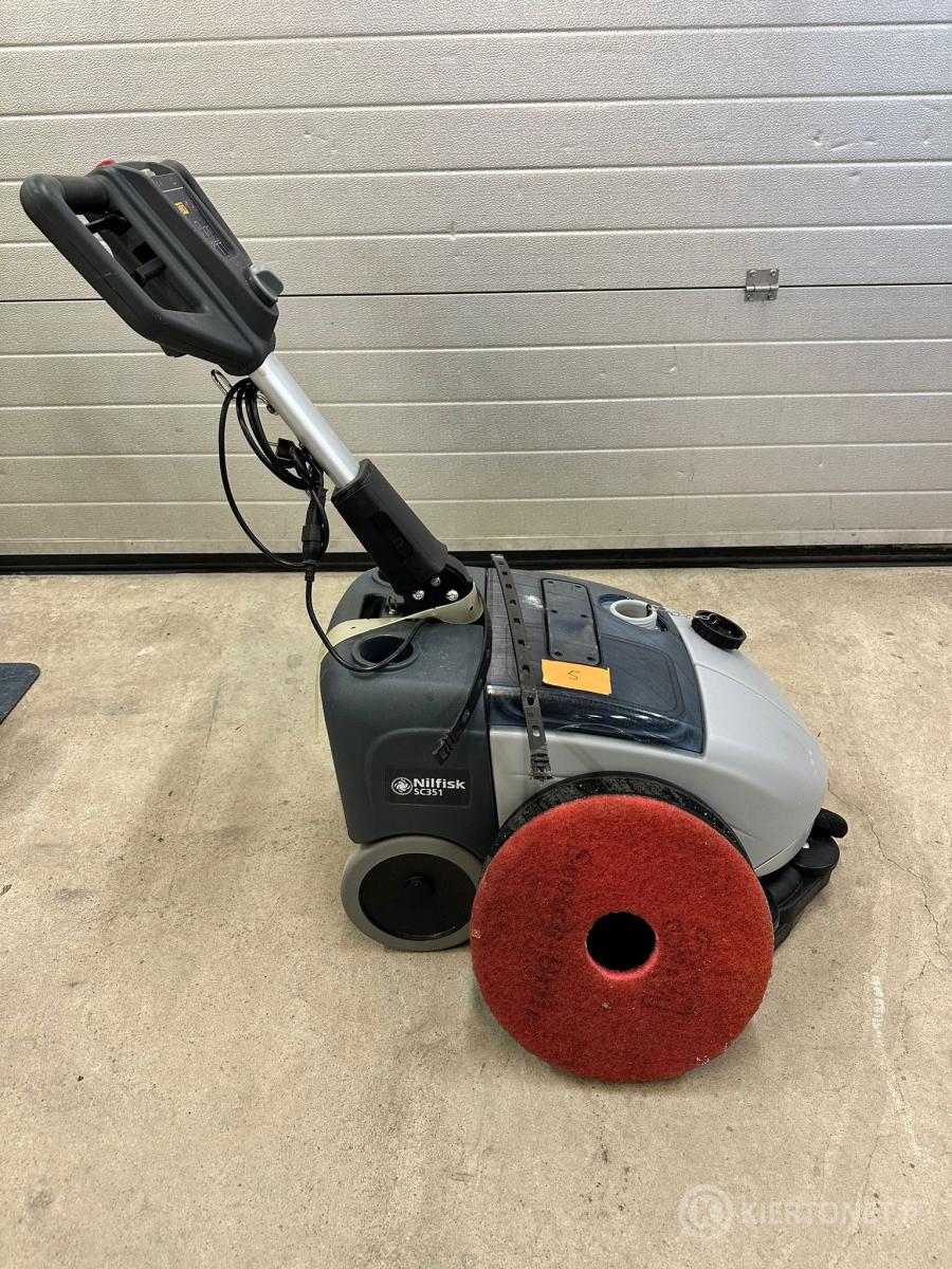 Nilfisk SC351 lattianhoitokone(5.) – Kiertonet.fi
