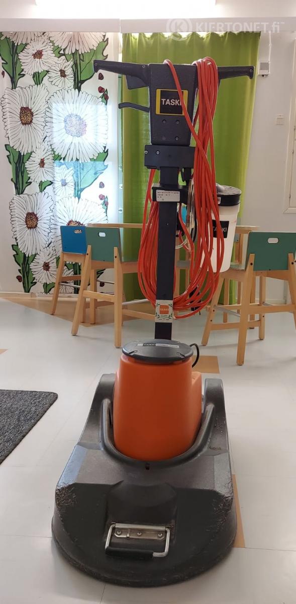 Taski Omni nopeakierroksinen lattiahoitokone – Kiertonet.fi
