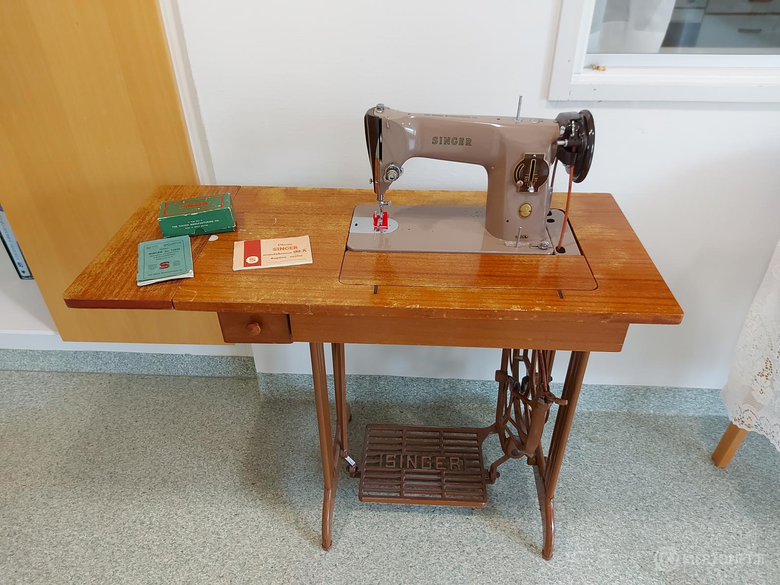 350. Singer vanha poljettava ompelukone – Kiertonet.fi