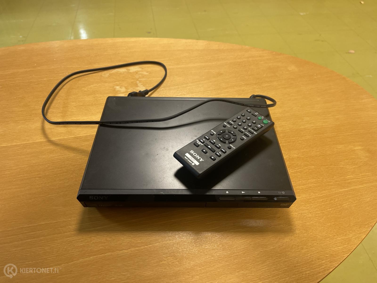 Sony DVD-soitin + kaukosäädin (nro 16) tila Alakerta 105 – Kiertonet.fi