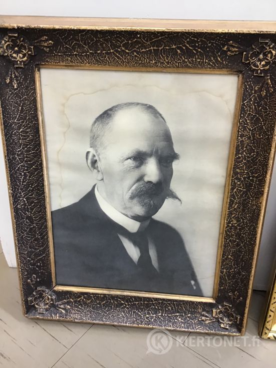 Presidentin kuva – Kiertonet.fi