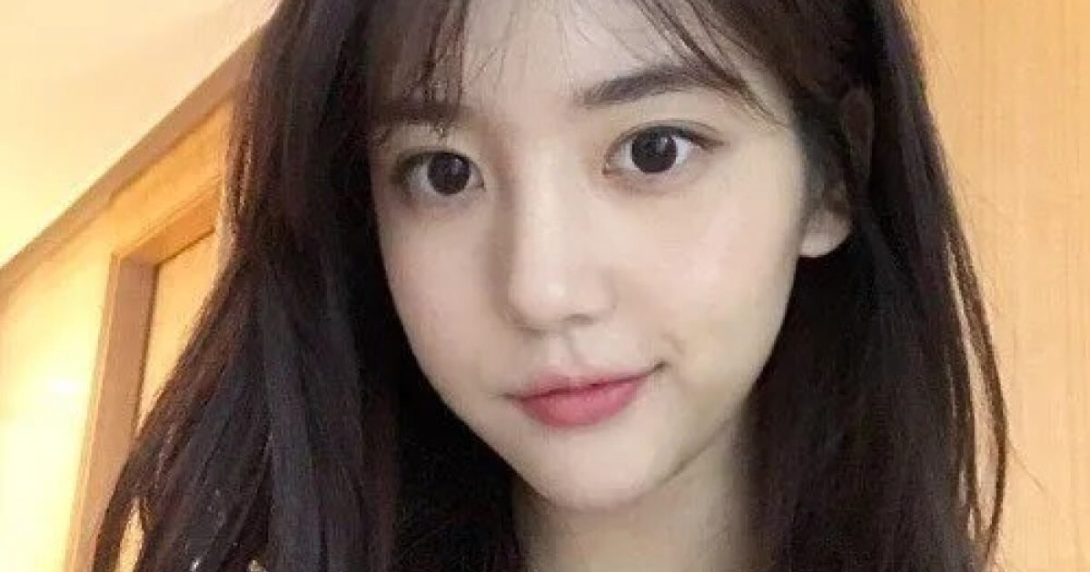 Controversial Ex-Trainee Han Seo Hee Dancing To aespa's "Supernova ...