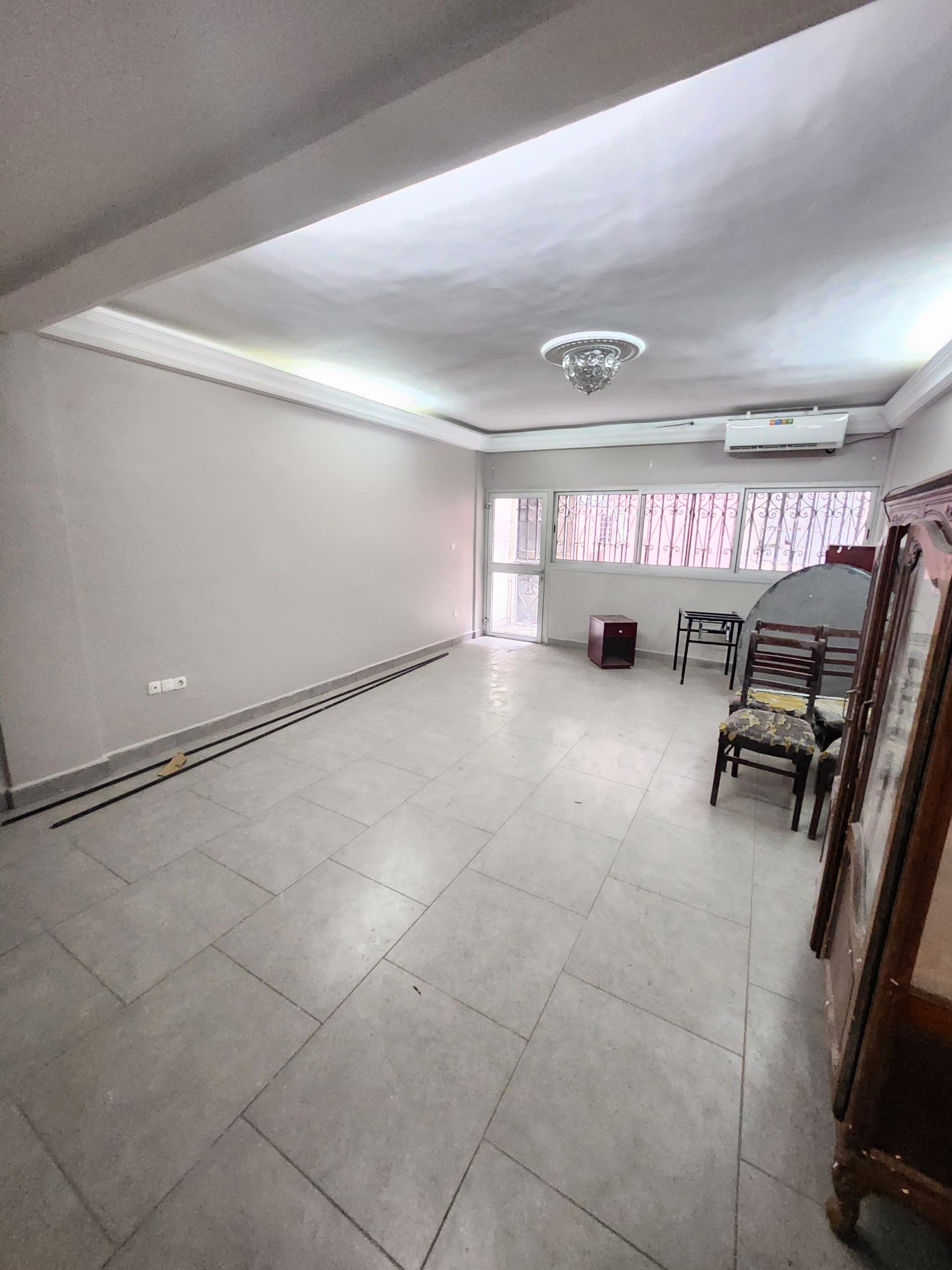 Apartment to rent at Douala, Bonapriso - 2 bedrooms - 400 000 FCFA