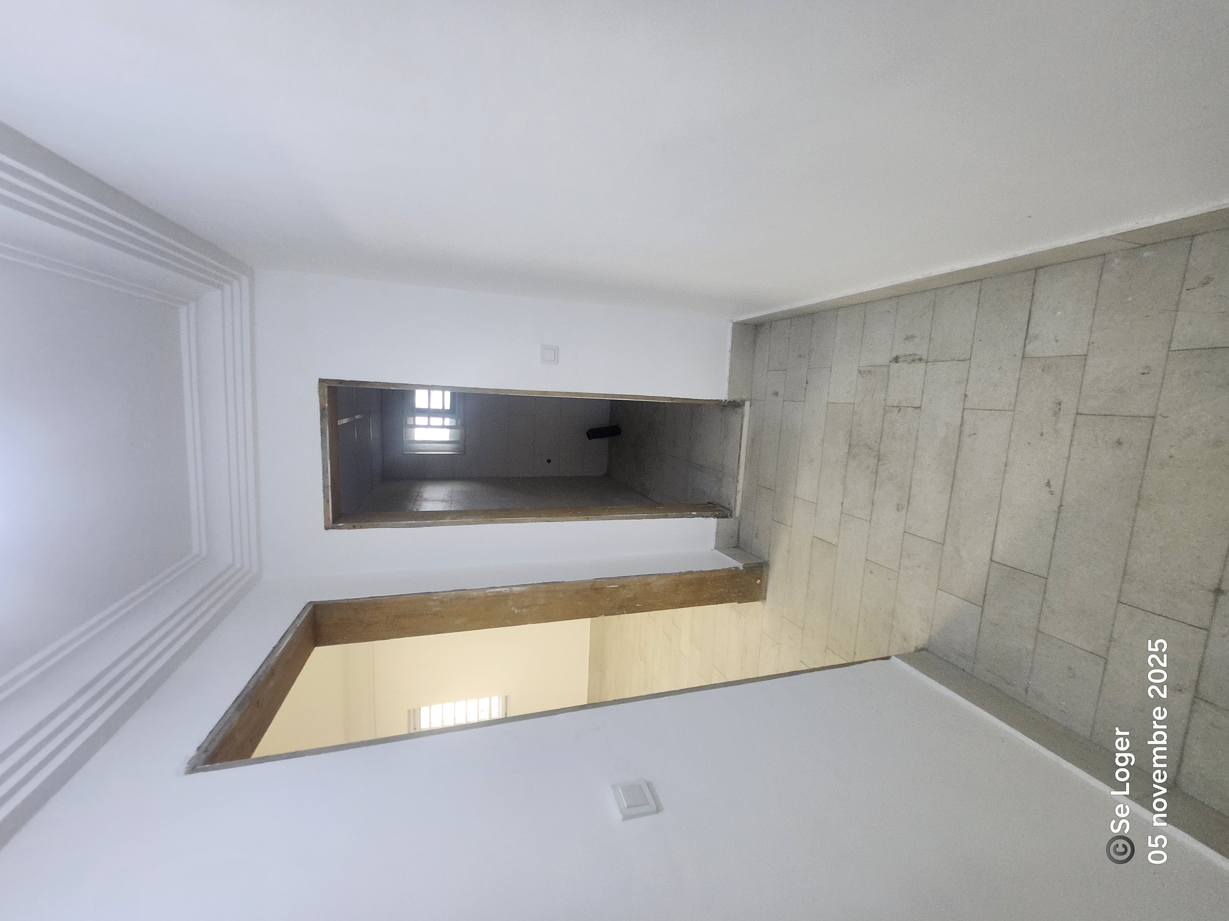 Office to rent at Douala, Logpom - 300 000 FCFA