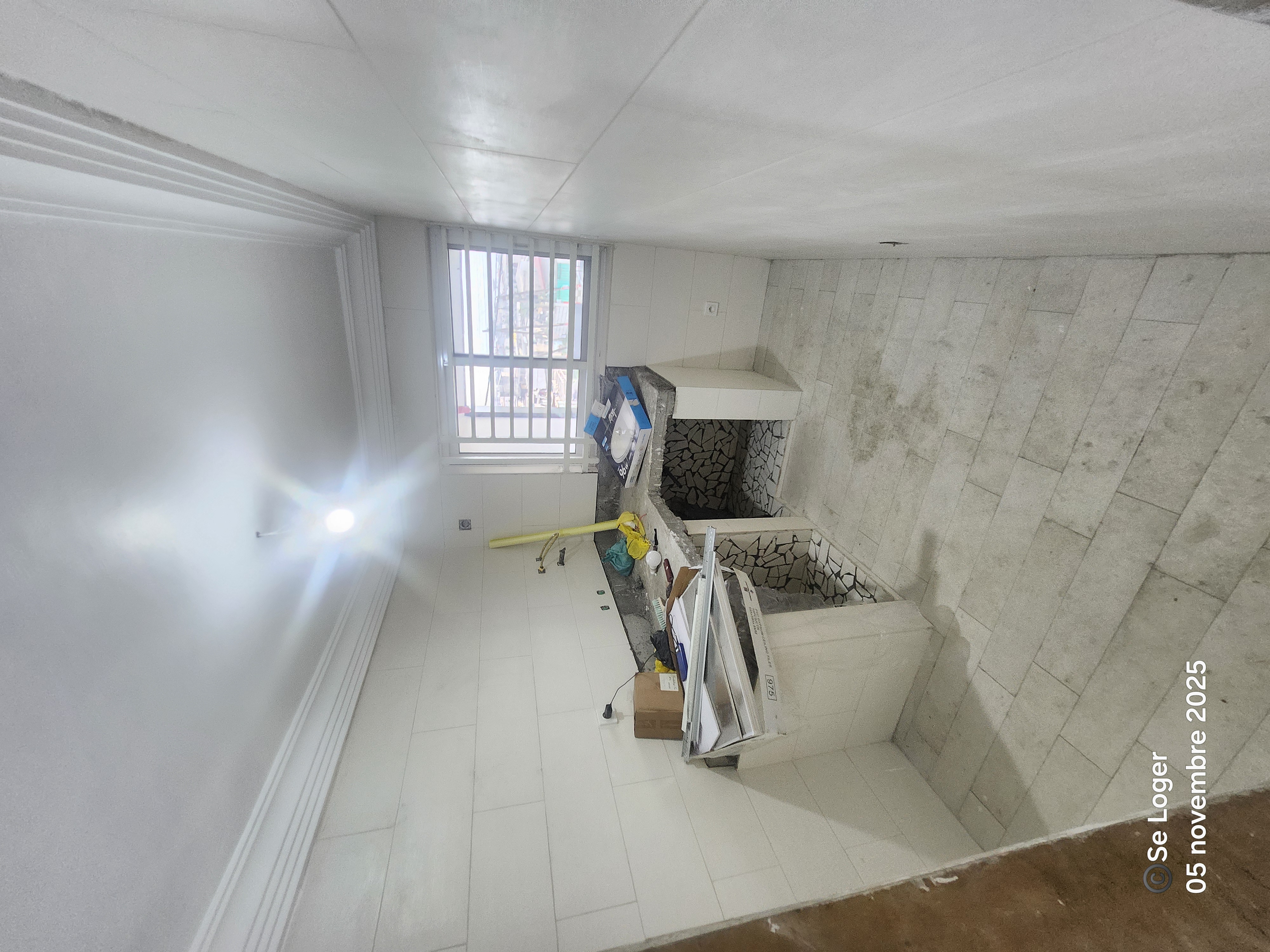 Office to rent at Douala, Logpom - 300 000 FCFA