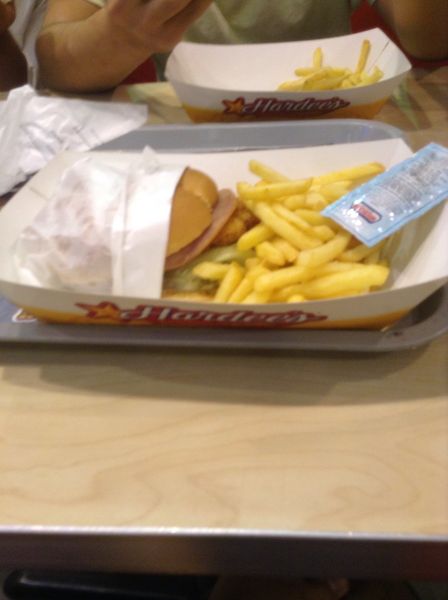 Hardee's - Riyadh Gallery Mall.. restaurant in Riyadh | KSARestaurant ...