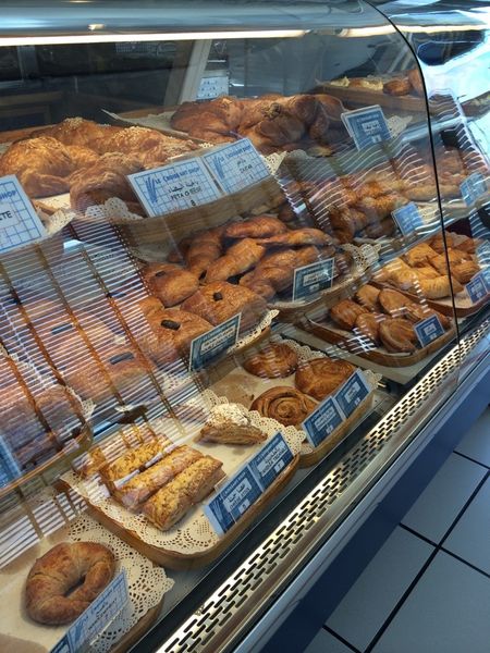 Le Croissant Shop - Al Azizya restaurant in Jeddah | KSARestaurant ...