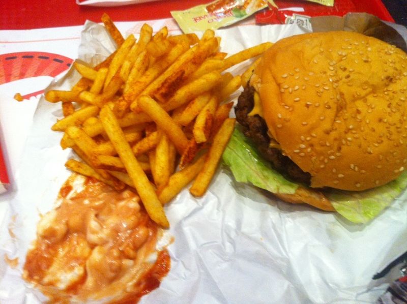 Burgerizzr - Al Yarmuk restaurant in Riyadh | KSARestaurant - discover ...