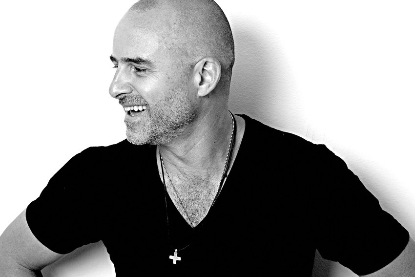 Marcus Wolf - Singer/Songwriter und Gitarrist aus Los Angeles ...