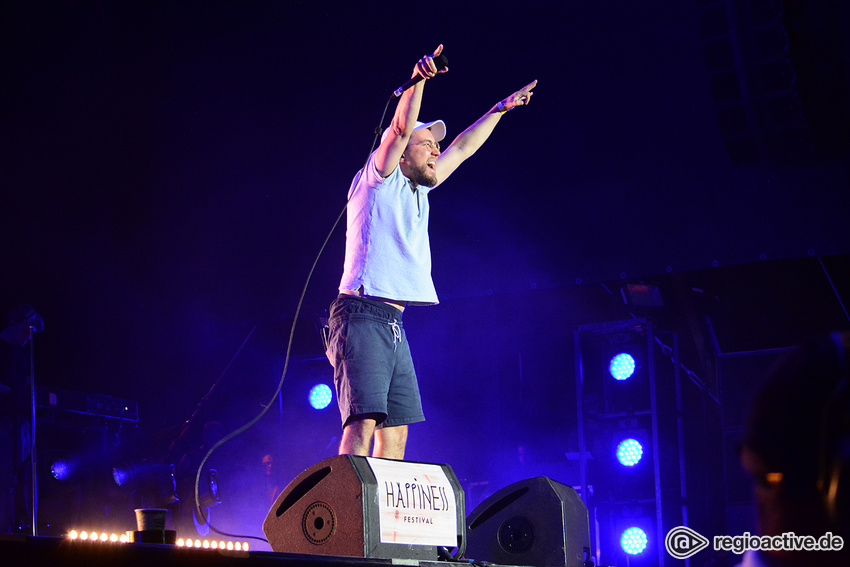 Prinz Pi: Livebilder des Rappers beim Happiness Festival 2017 ...