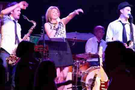 Muriel Burke - Singer based in Munich, Songwriterin, Sängerin, Texterin ...