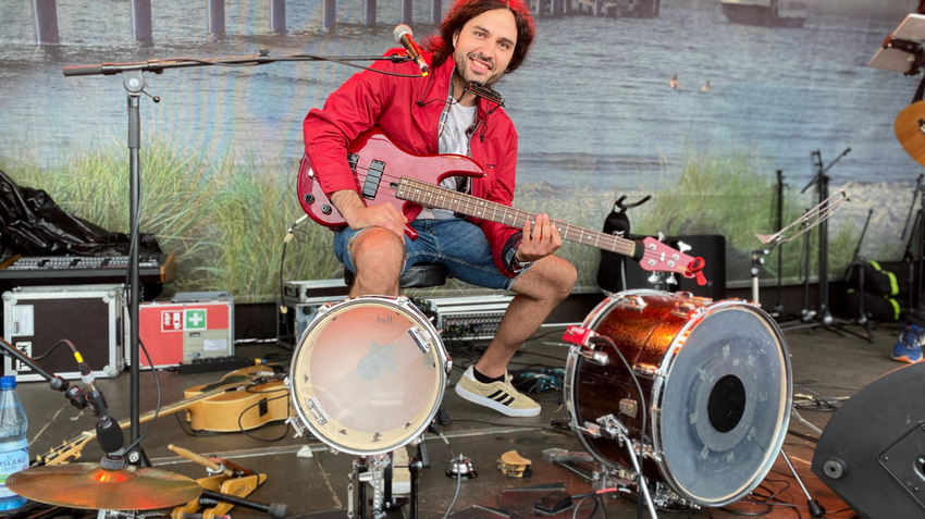 Antonio Just Tony - Musiker, Bassist, Kontrabassist, Gitarrist ...