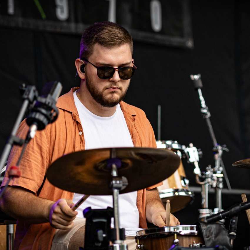 Marvin Seilheimer - Schlagzeuger bei Fat Cheeks, Schlagzeuger ...