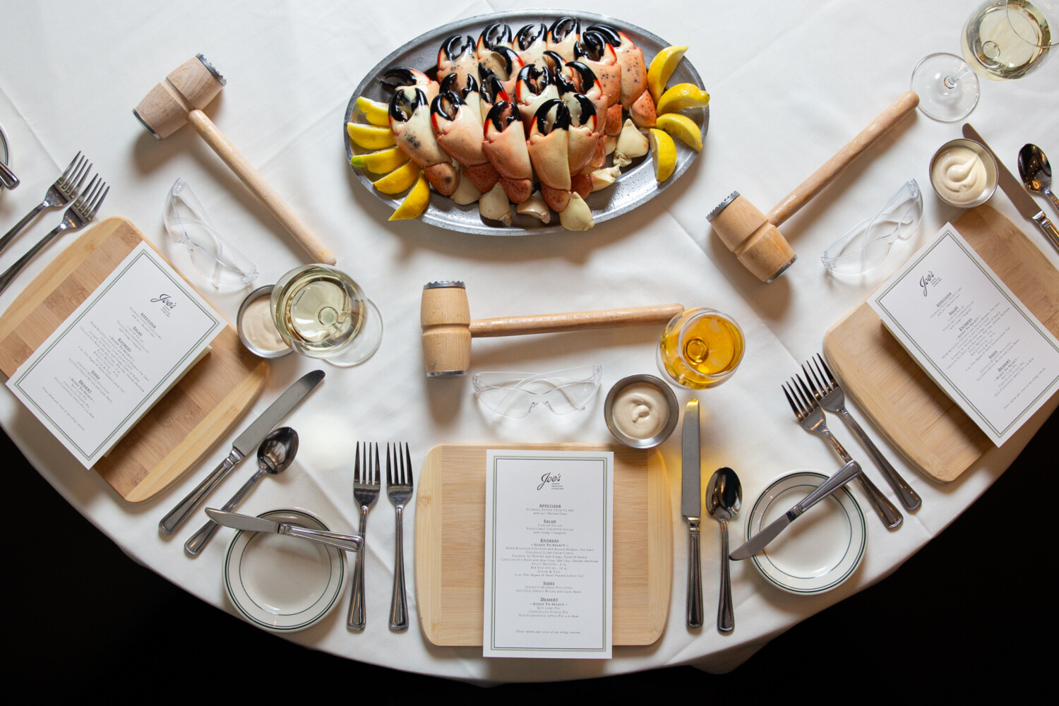 Joe's Seafood, Prime Steak & Stone Crab Celebrates 25 Years in Chicago ...