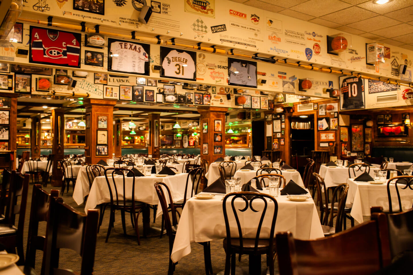 Lettuce Look Back: Highlights of Lettuce Entertain You from 1971 ...