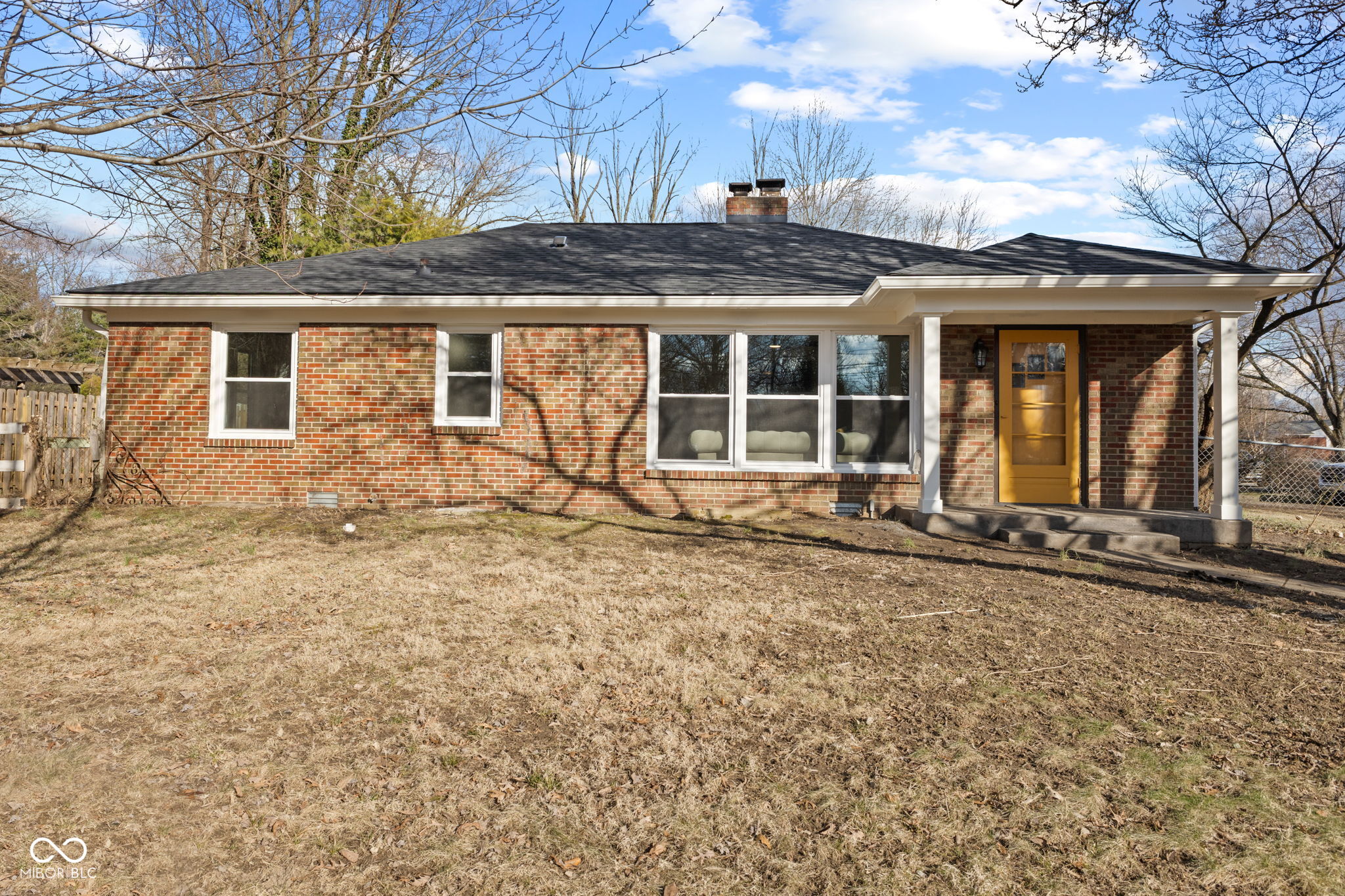 8401 N College Avenue | Dwellane