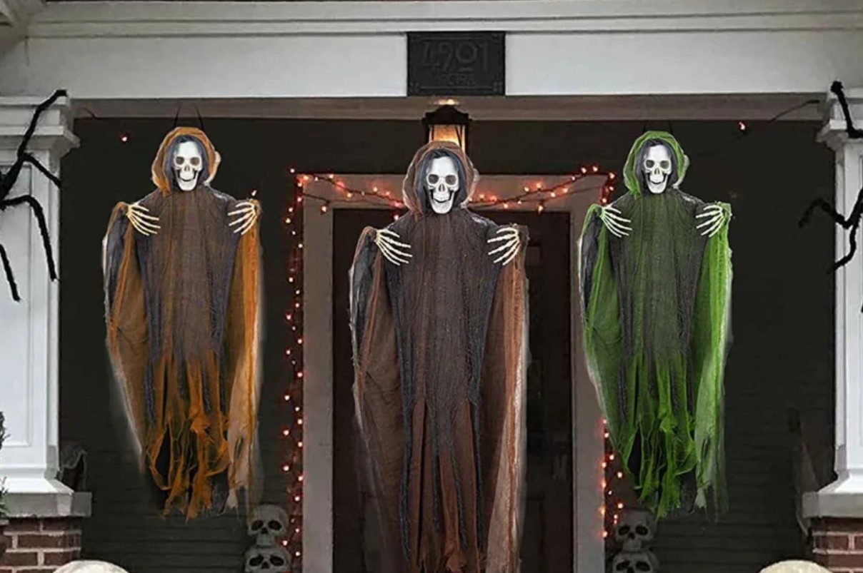 50+ Outdoor Halloween Decoration Ideas for Spooky Parties in 2024 ...