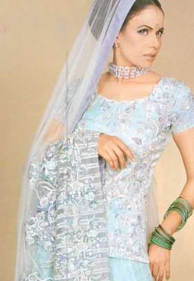 Indian Wedding Trends : How to Wear Your Chuni