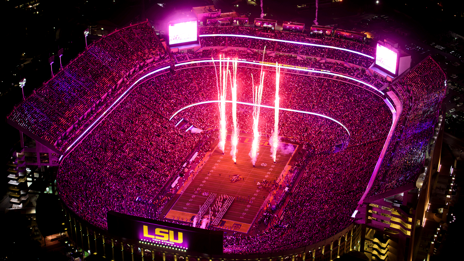 Football Falls to No. 21 Houston in Texas Bowl, 38-35 – LSU