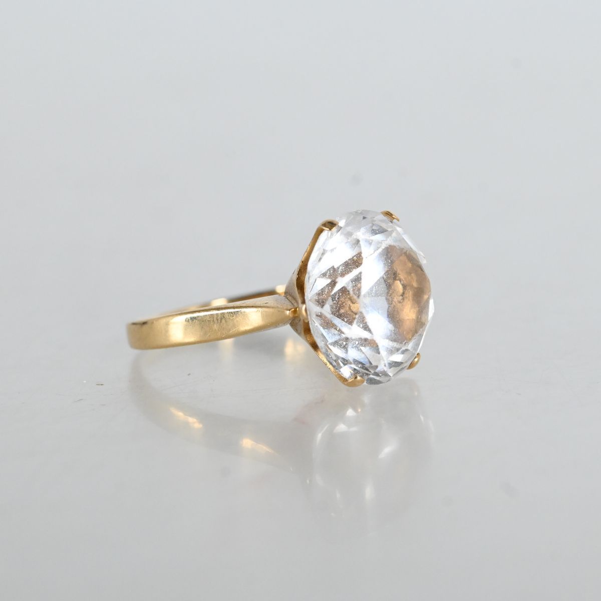 Ring med bergskristall, guld 18K (111427) — Luleå Auktionsverk