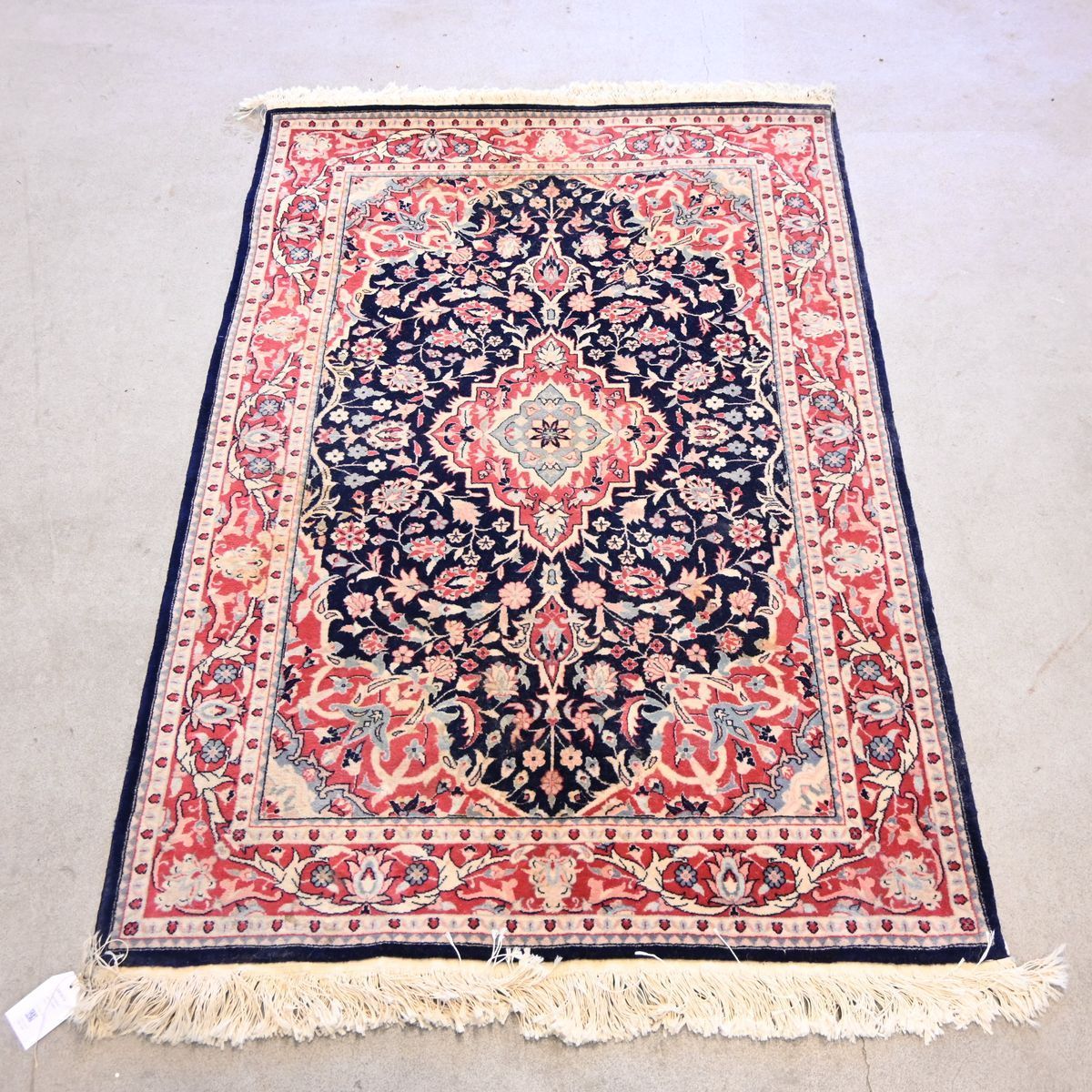 Orientalisk äkta matta Iran (105874) — Luleå Auktionsverk