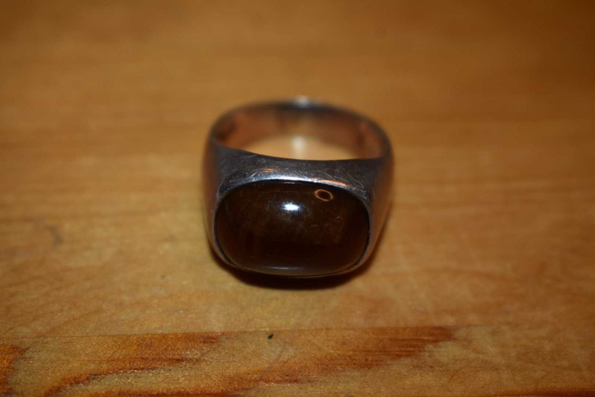 Ring silver med sten (10824) — Luleå Auktionsverk