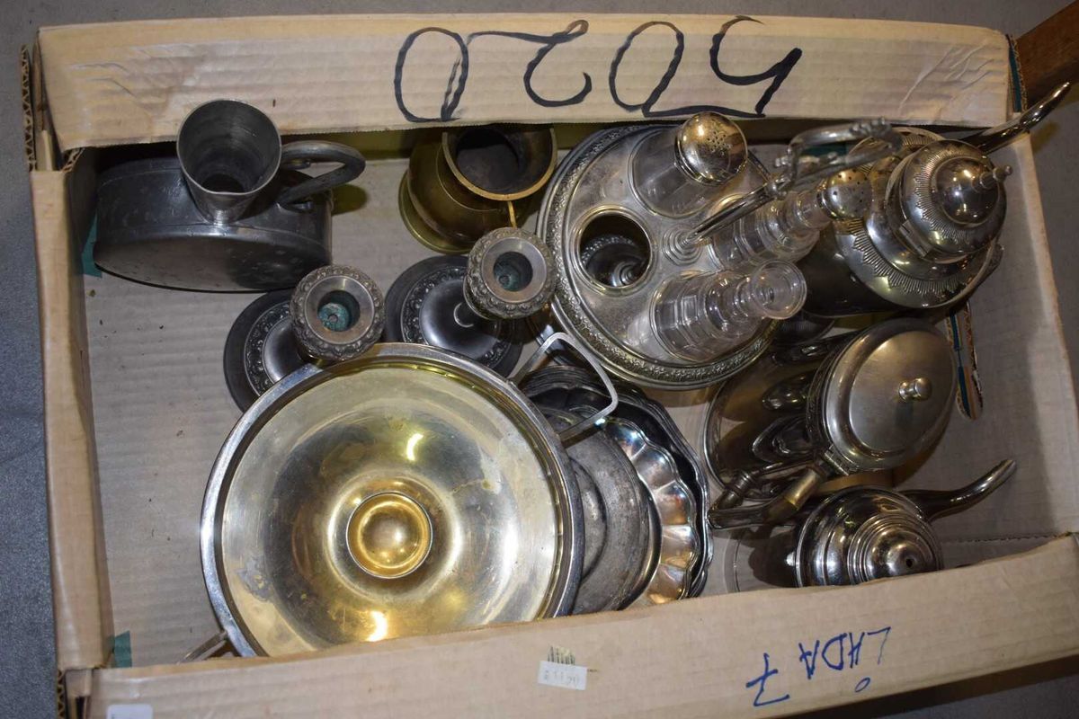 Parti metallföremål (11063) — Luleå Auktionsverk