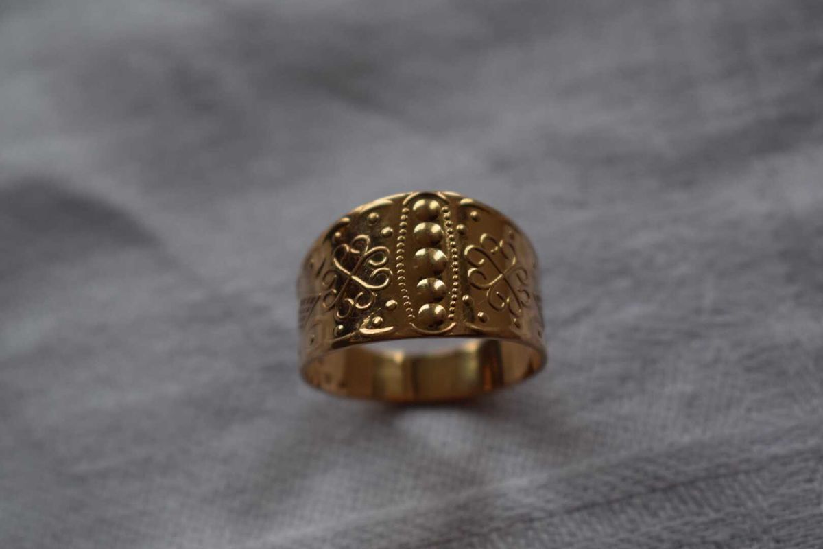 Ring Norrbotten 18 K (11209) — Luleå Auktionsverk