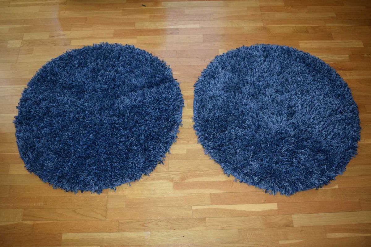 2 runda ryamattor (11304) — Luleå Auktionsverk