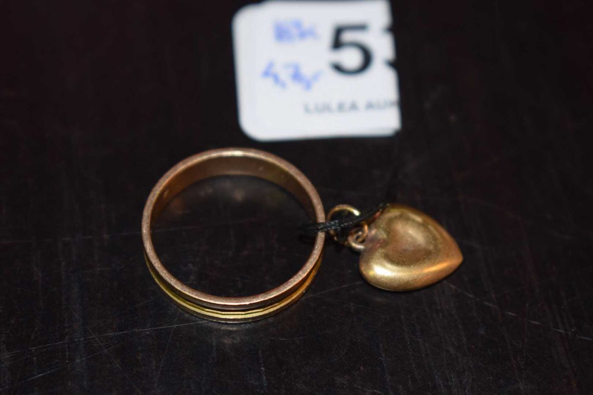 Ring vitt o rött guld + hjärta 18 K (17592) — Luleå Auktionsverk