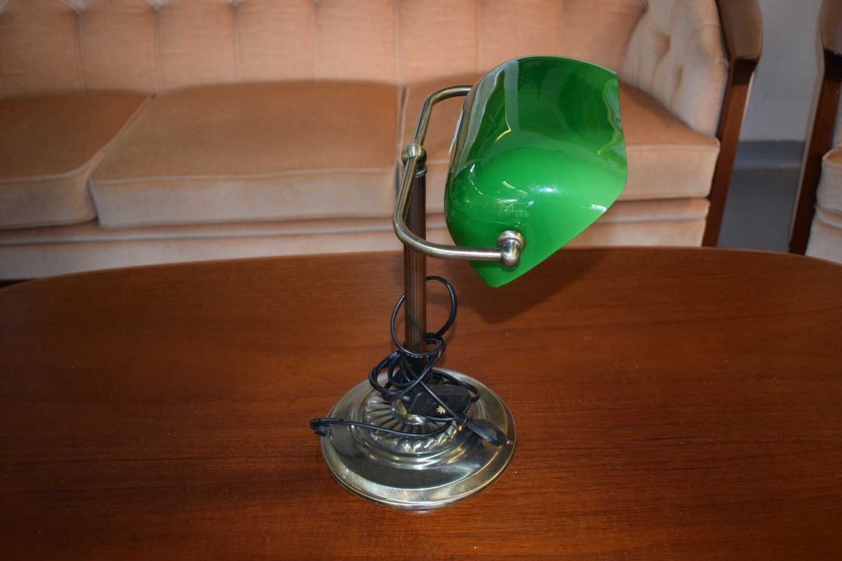 Bordslampa / Studentlamp (17609) — Luleå Auktionsverk