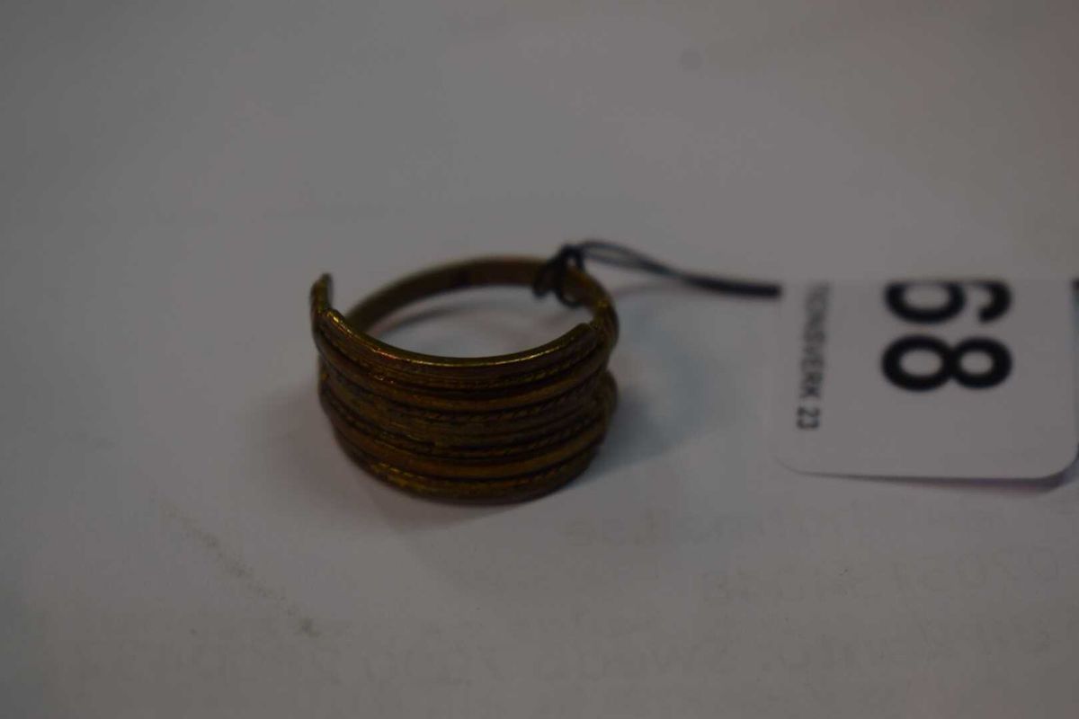 Ring brons Kalevala (18425) — Luleå Auktionsverk