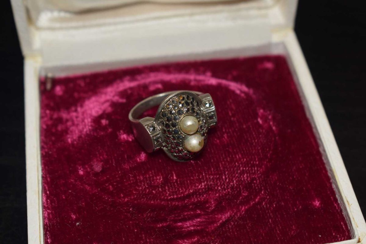 Ring silver med markasiter (24634) — Luleå Auktionsverk