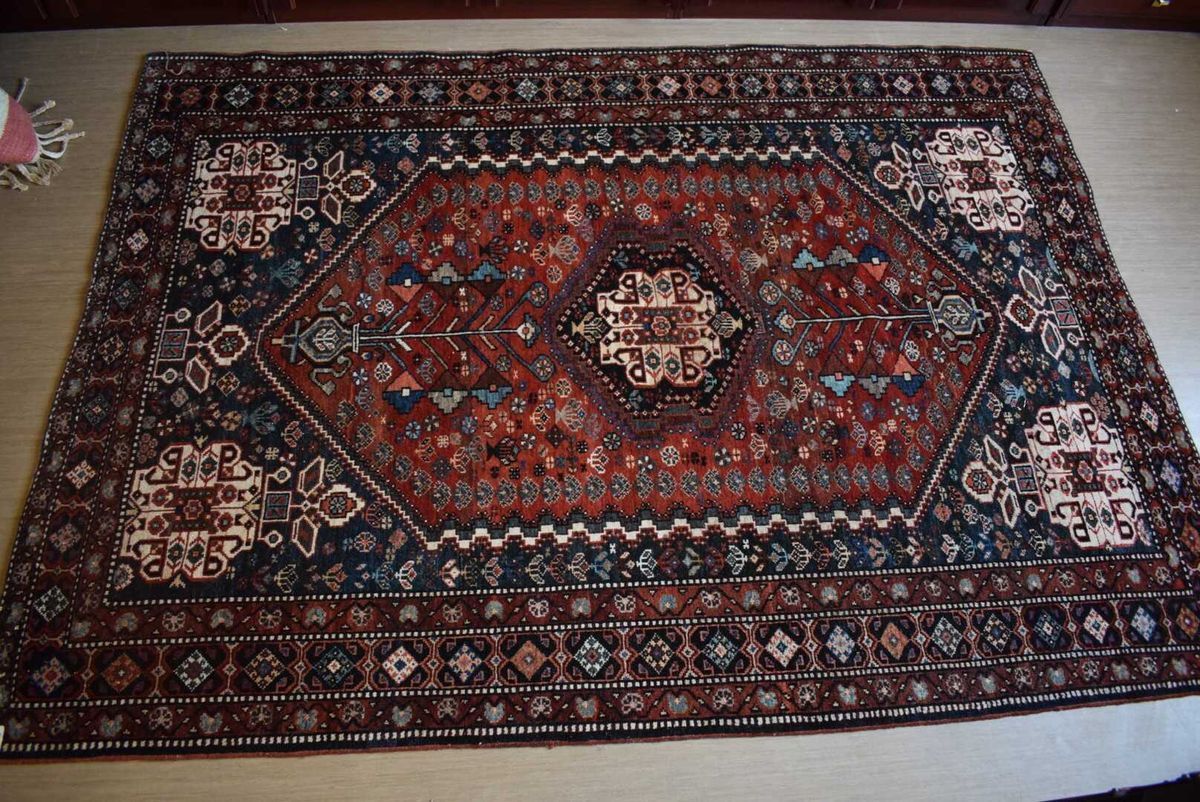 Äkta matta Iran (5259) — Luleå Auktionsverk