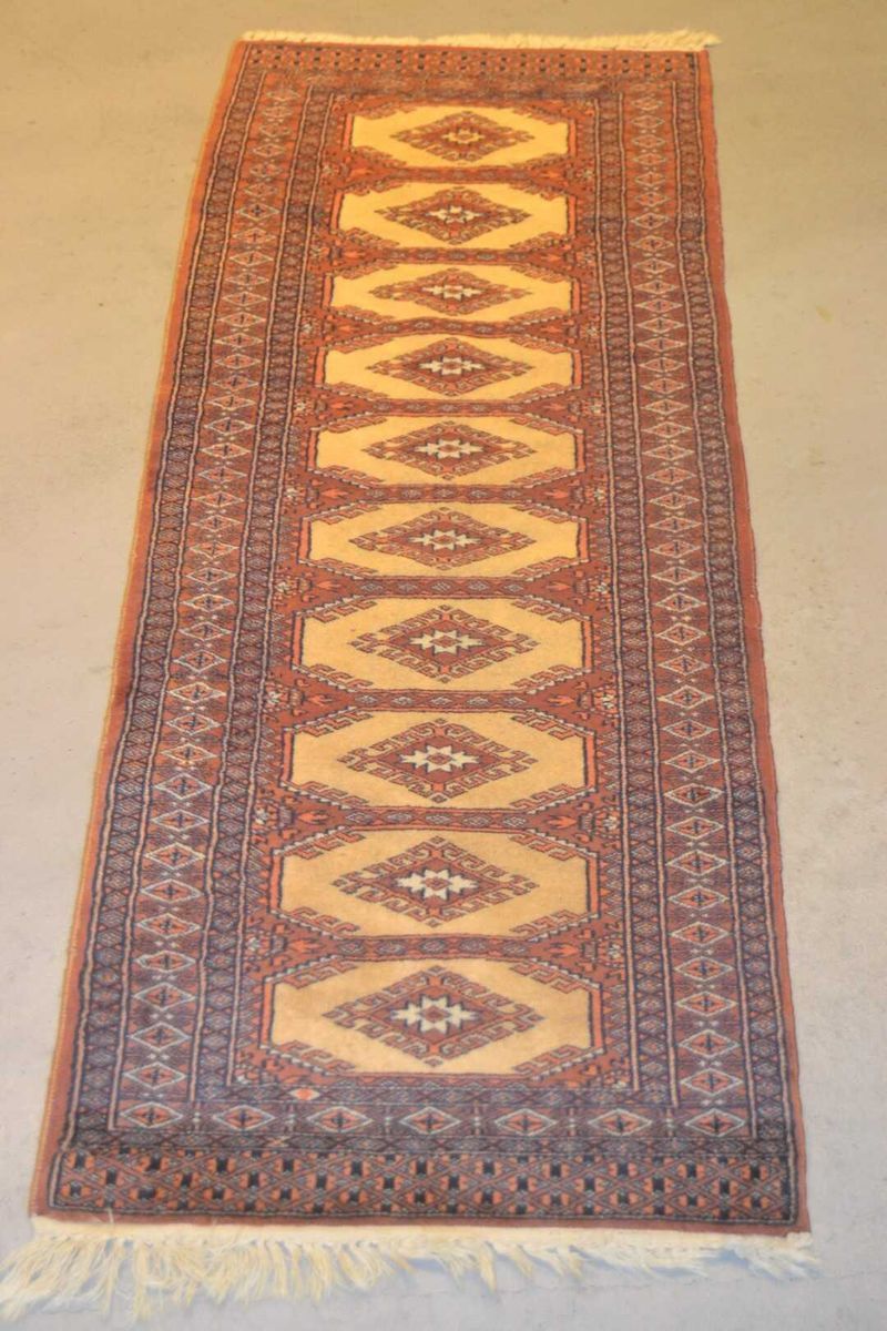 Äkta matta Pakistan (541) — Luleå Auktionsverk