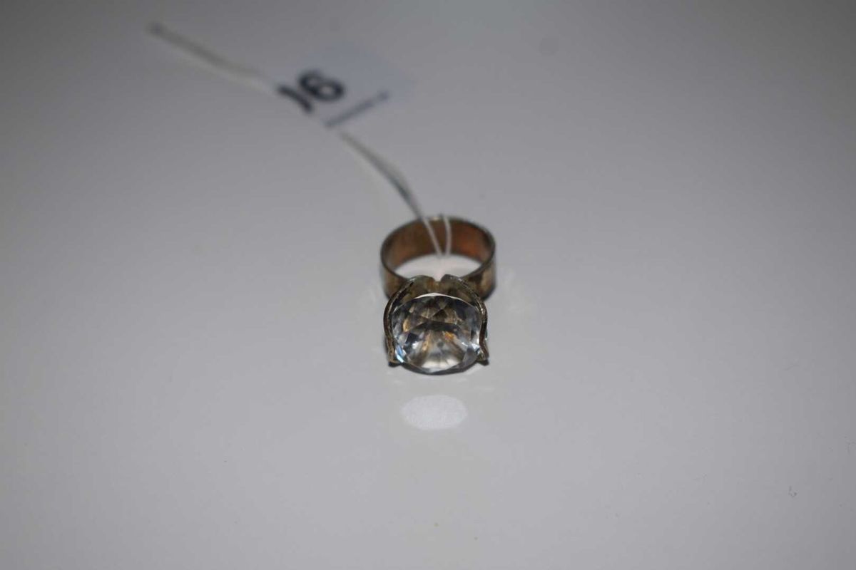 Ring silver med kristall (7511) — Luleå Auktionsverk