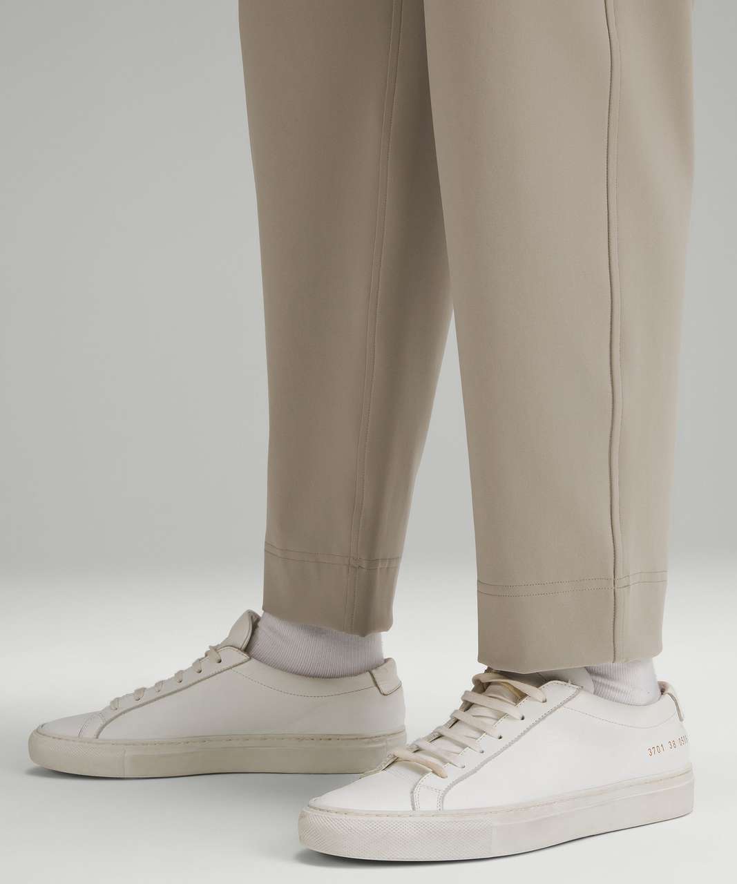 Lululemon Tapered-Leg Mid-Rise Pant 7/8 Length *Luxtreme Lululemon Tapered-Leg Mid-Rise Pant 7/8 Length *Luxtreme