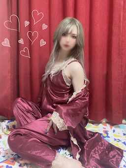 赤のサテンパジャマ3点セット — 物品 — Luscio ラシオ | 使用済み下着・ライブチャット・動画販売