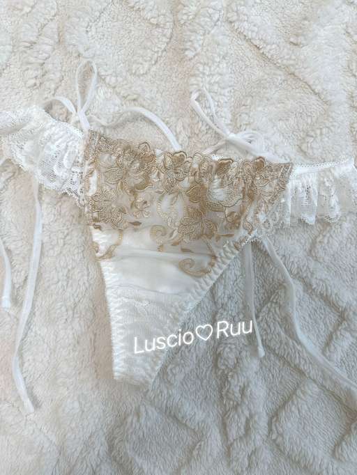 白ゴールドのレースT♡ - Luscio ラシオ
