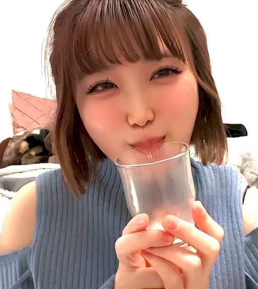 とろとろ唾液、飴舐めた唾液20ミリと摂取動画🤍指舐め、コップ舐め👅 - Luscio ラシオ