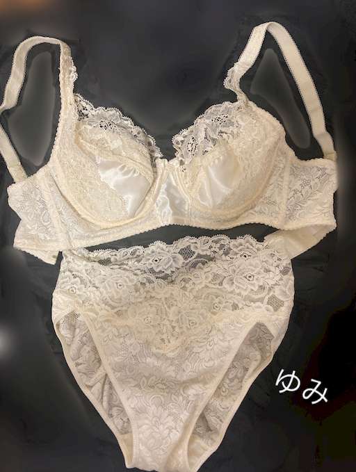 JDの時にエステサロンで買ったrecitの補正下着 クリーム色 - Luscio ラシオ