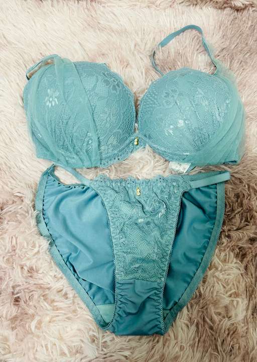 背伸びをして買ったお気に入りのB＆P - Luscio ラシオ