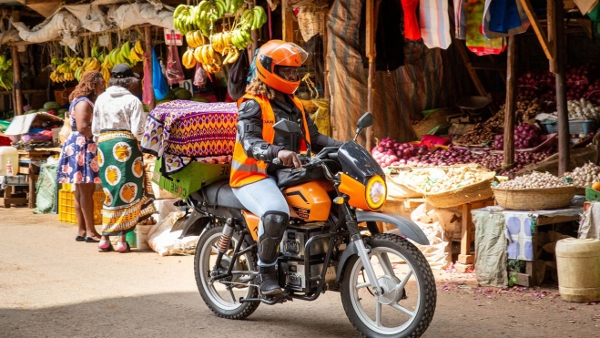 Solar energy powers African electric motorcycle on a 6,000 km journey ...