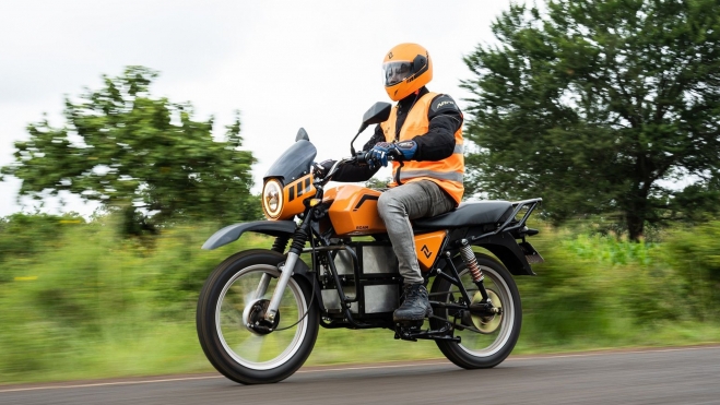 Solar energy powers African electric motorcycle on a 6,000 km journey ...