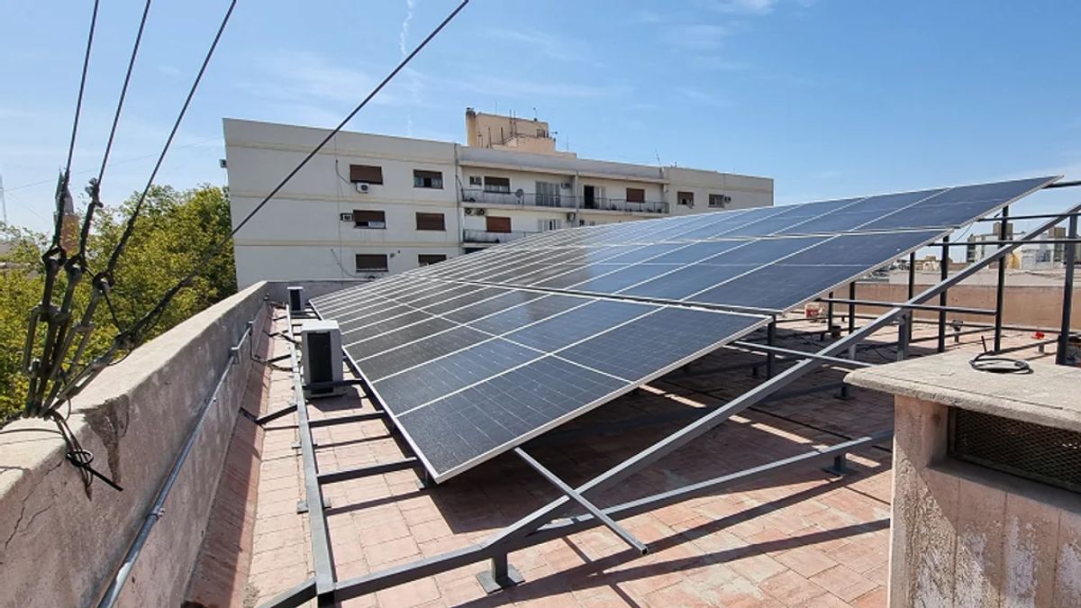La Facultad de Filosofía de San Juan instaló paneles solares